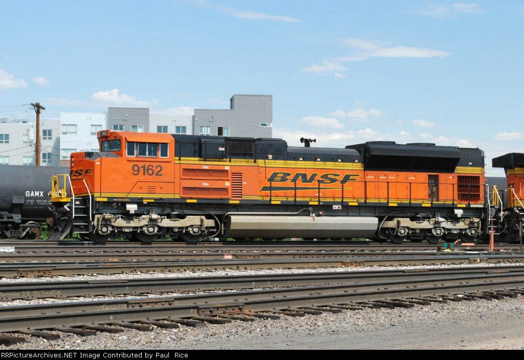 BNSF 9162